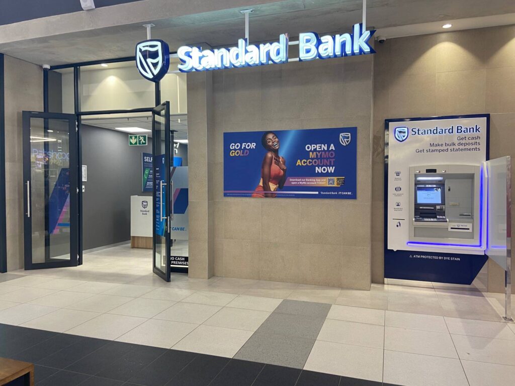 STANDARD BANK INTERNSHIP: YOUTH DEVELOPMENT - Career Desk